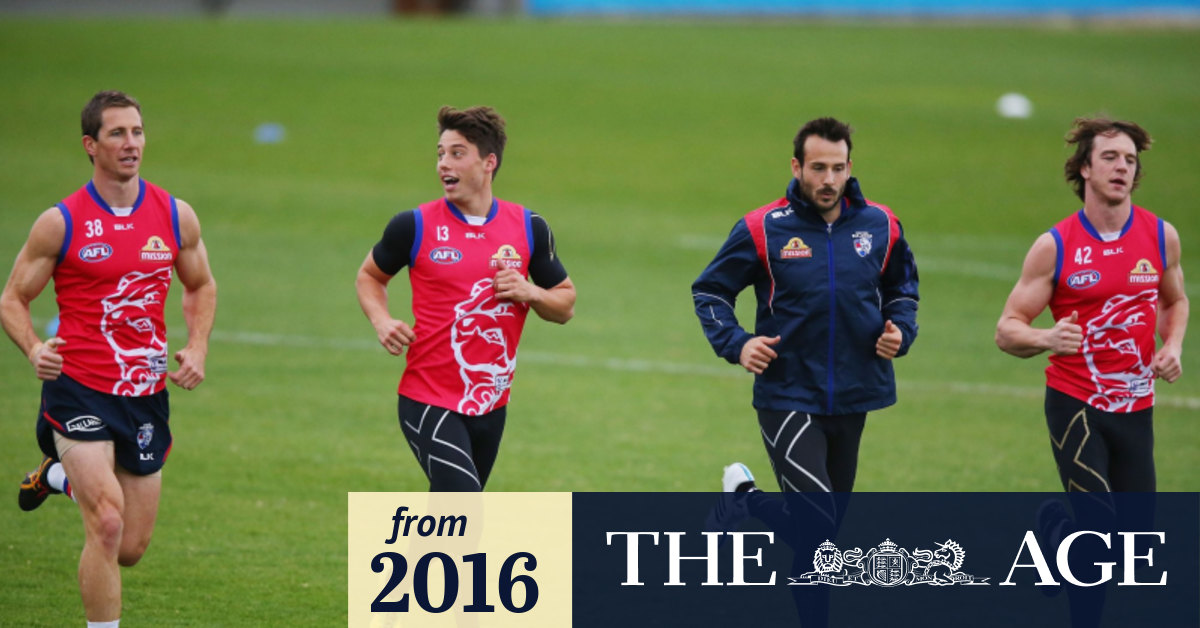 AFL finals 2016: Bulldogs midfielders line up for a chance at AFL finals